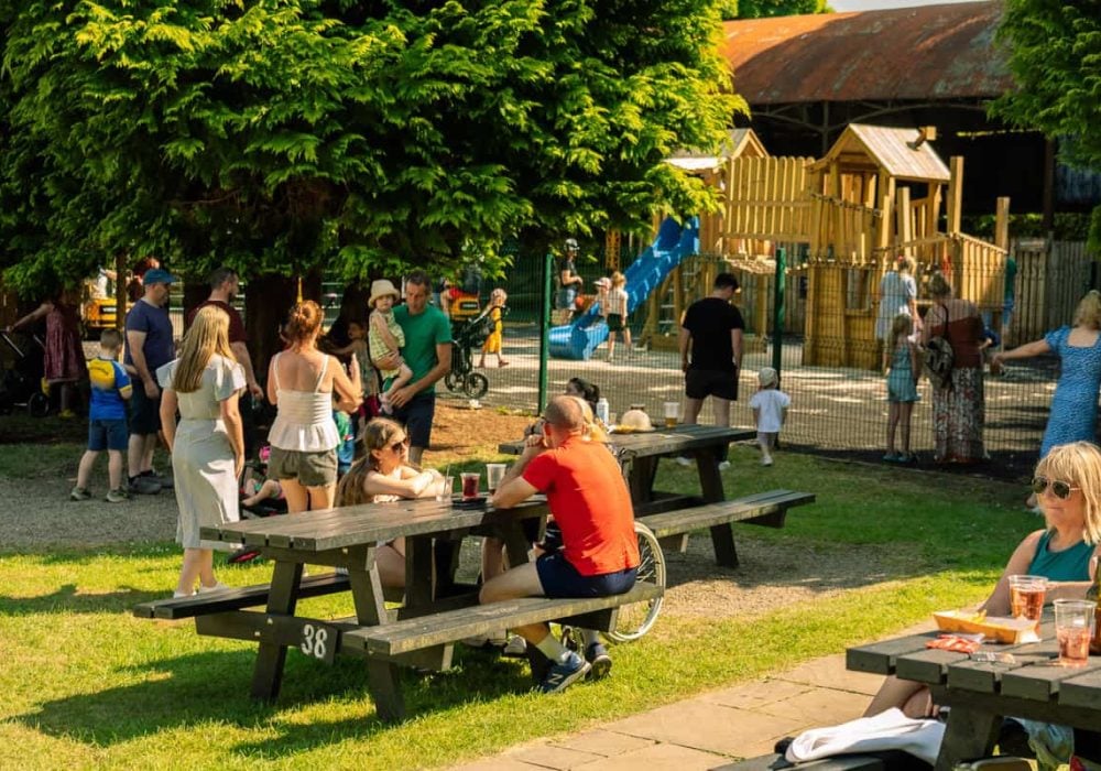 Food & Drinks - Westport Adventure